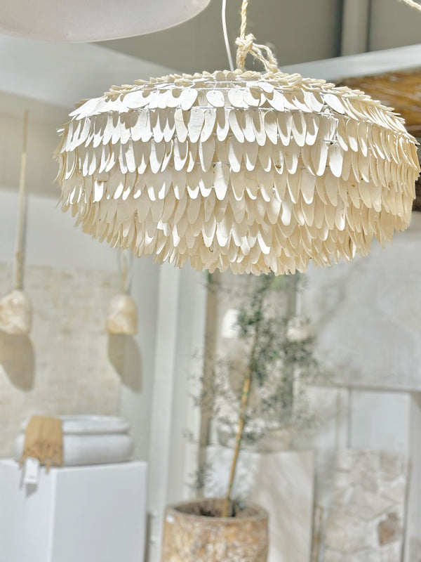 'NIRI' COCONUT SHELL LIGHT – BisqueTraders
