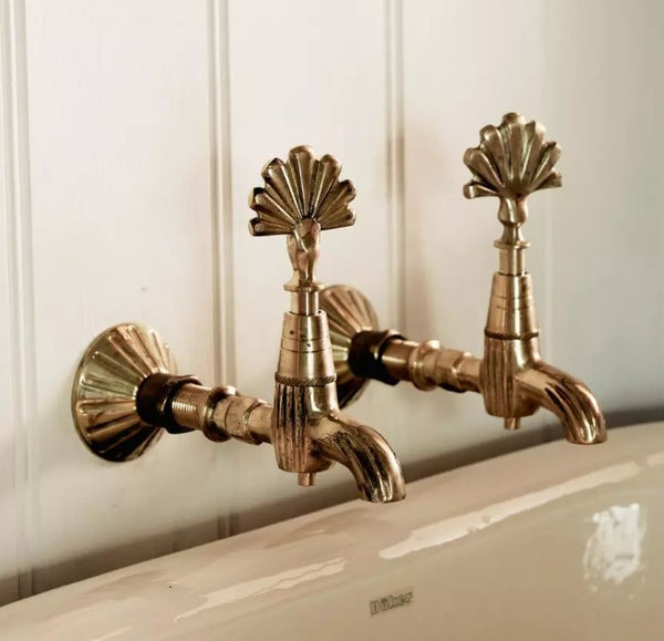 The William 'Classic' Farmhouse Table – BisqueTraders